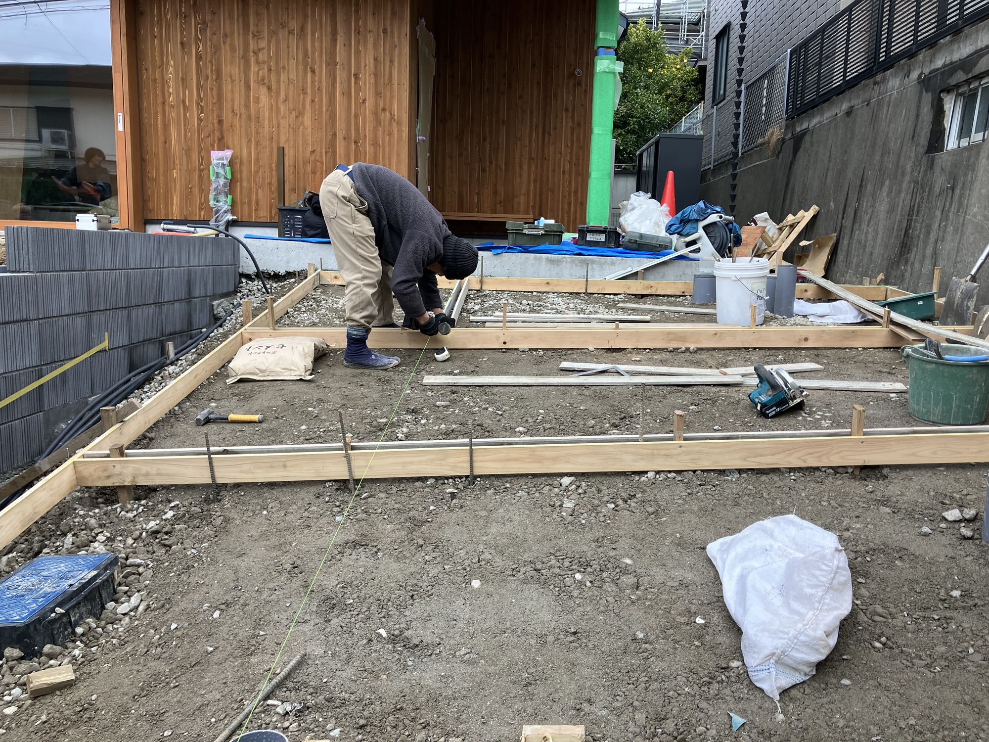 「Bow wow House」外構工事 | あすなろ建築工房 現場ブログ